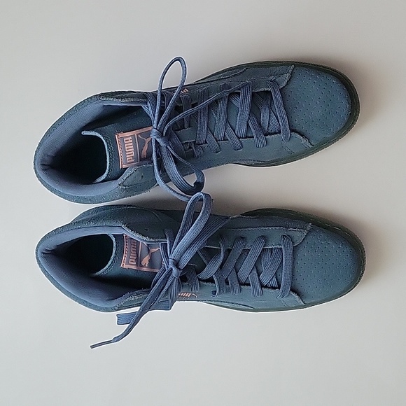 Shoes | Vintage Baby Blue Pumas | Poshmark